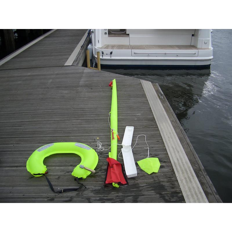 Jonbuoy Danbuoy and Horsheshoe - Black Case OutdoorGB